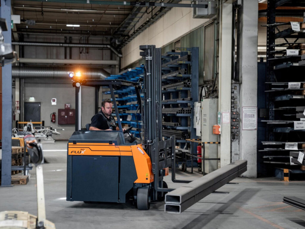 Hubtex Multidirectional Sideloaders and Lift Trucks- RACKsteel